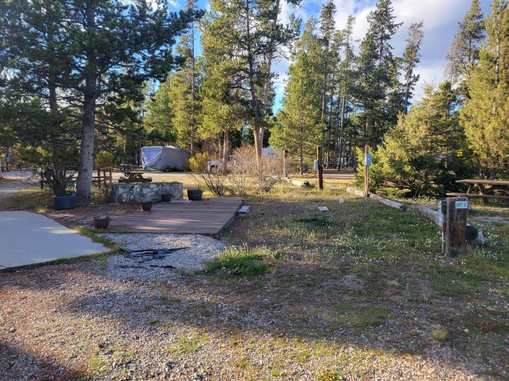 Full Hook Up RV Campsite F1 - Madison Arm Resort