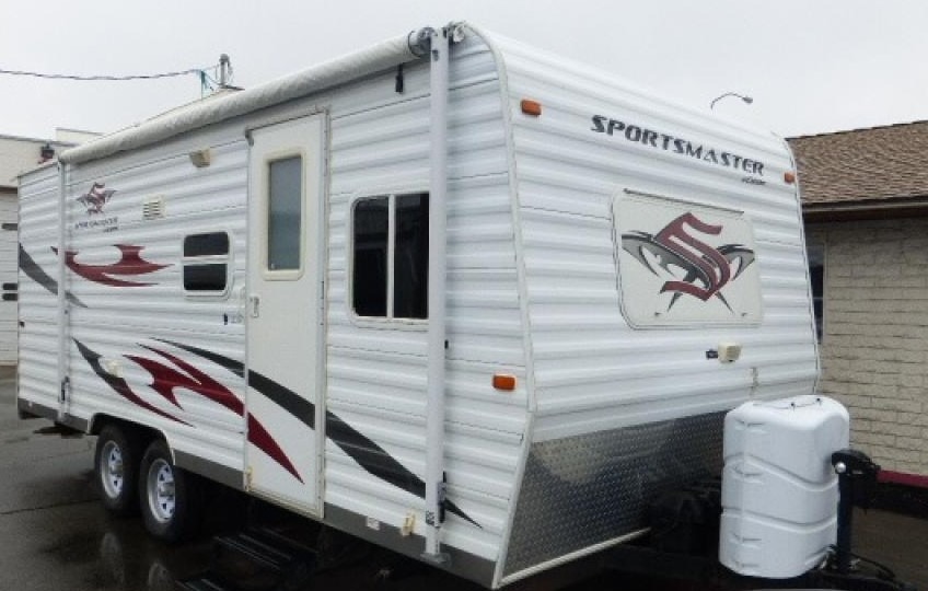 27′ Sportsmaster Extreme Travel Trailer – RV Camper Rental – Madison ...