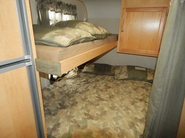 32′ Trail Lite Travel Trailer With Bunks - RV Camper Rental - Madison ...